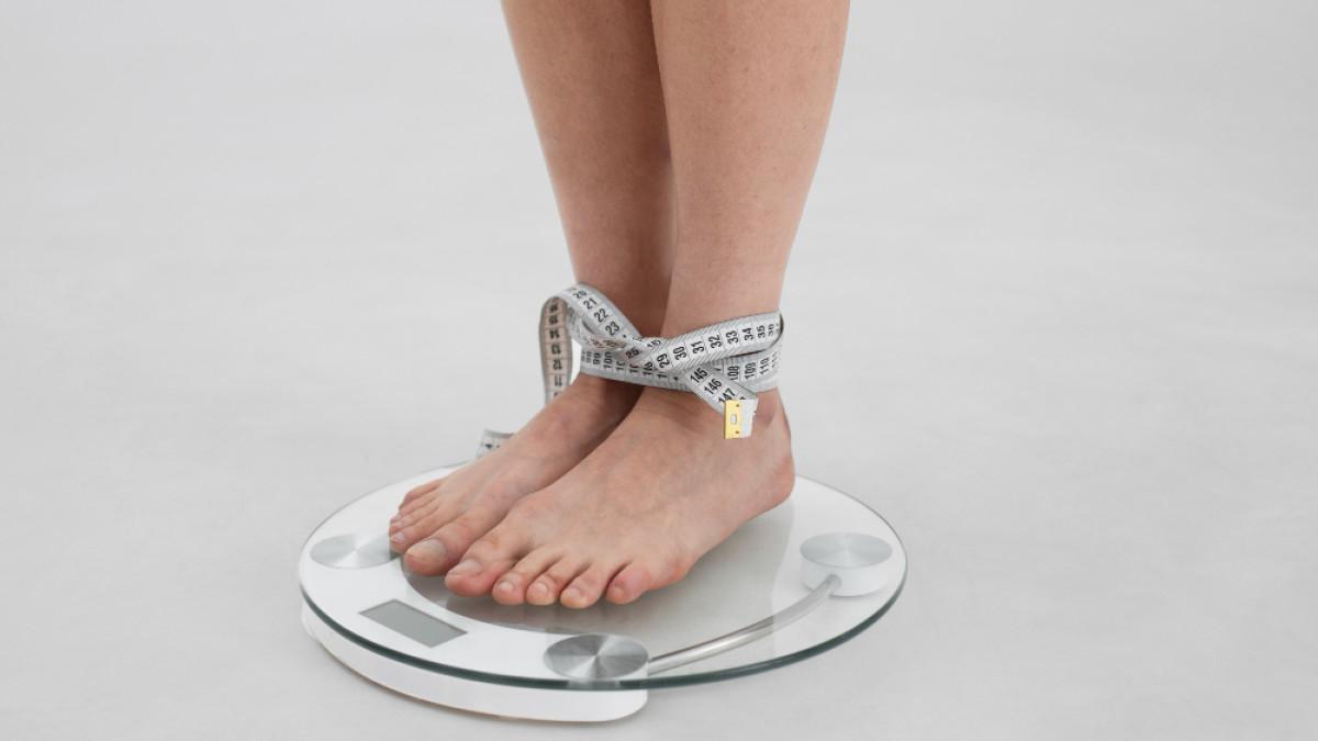 5 Kebiasaan di Kantor yang Bikin Berat Badan Naik dan Menghambat Diet ...