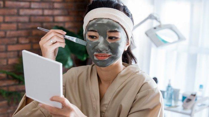 5 Rekomendasi Clay Stick Mask Terbaik untuk Pori Bersih & Kulit Lebih ...