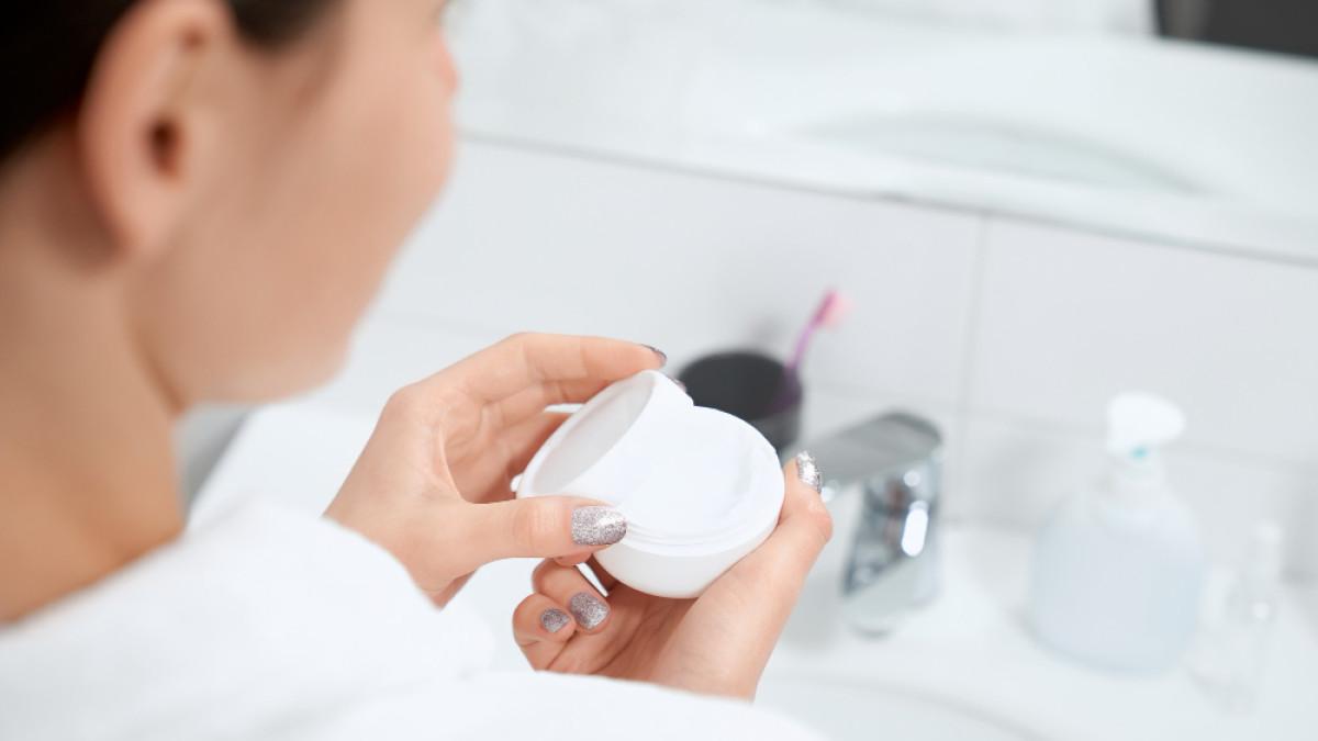 dr. Joice, Bagaimana Langkah Bijak Memilih Skincare dan Tidak Tergiur ...